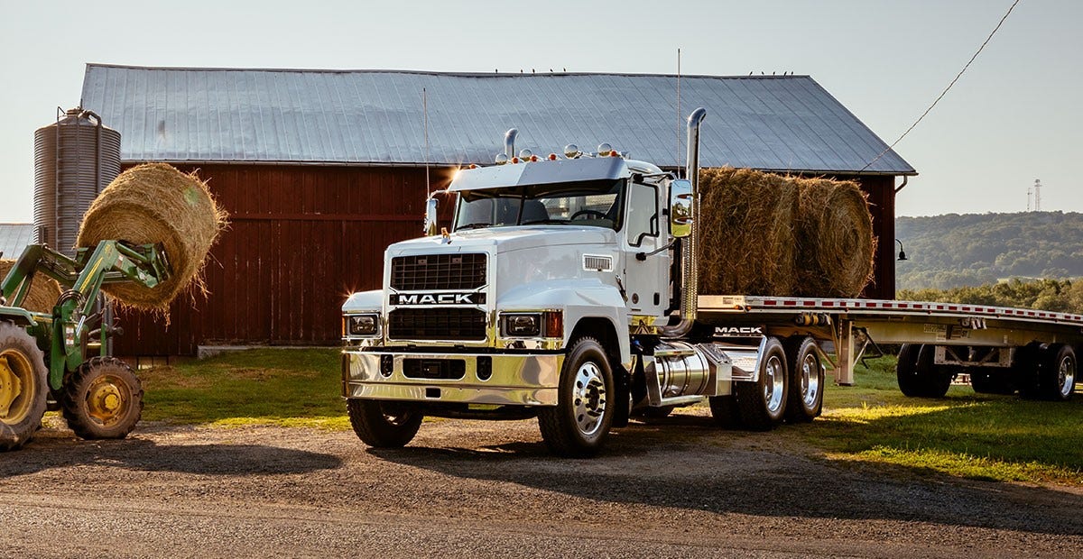 Pinacle | Camions Mack